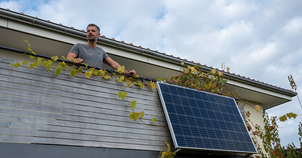 Balkon-Solarpanels: Steckerfertige Photovoltaikanlagen | Swisscom